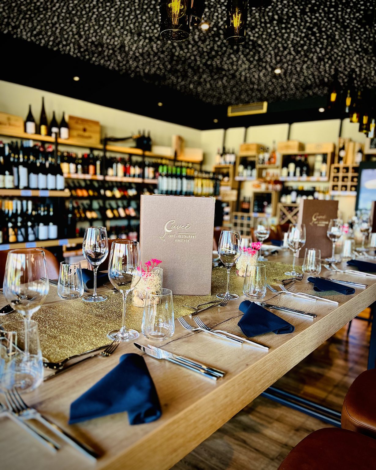 Restaurant – Café Restaurant Vinothek Cuveé